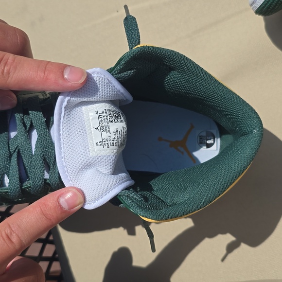 Nike | Shoes | Air Jordan S Seattle Supersonics | Poshmark